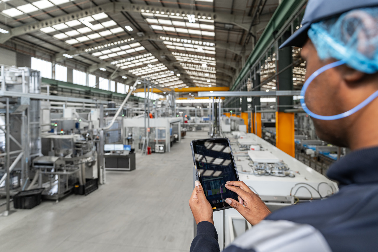 Ingeniq: Krones’ Future-Ready PET Filling Line - plas-pack